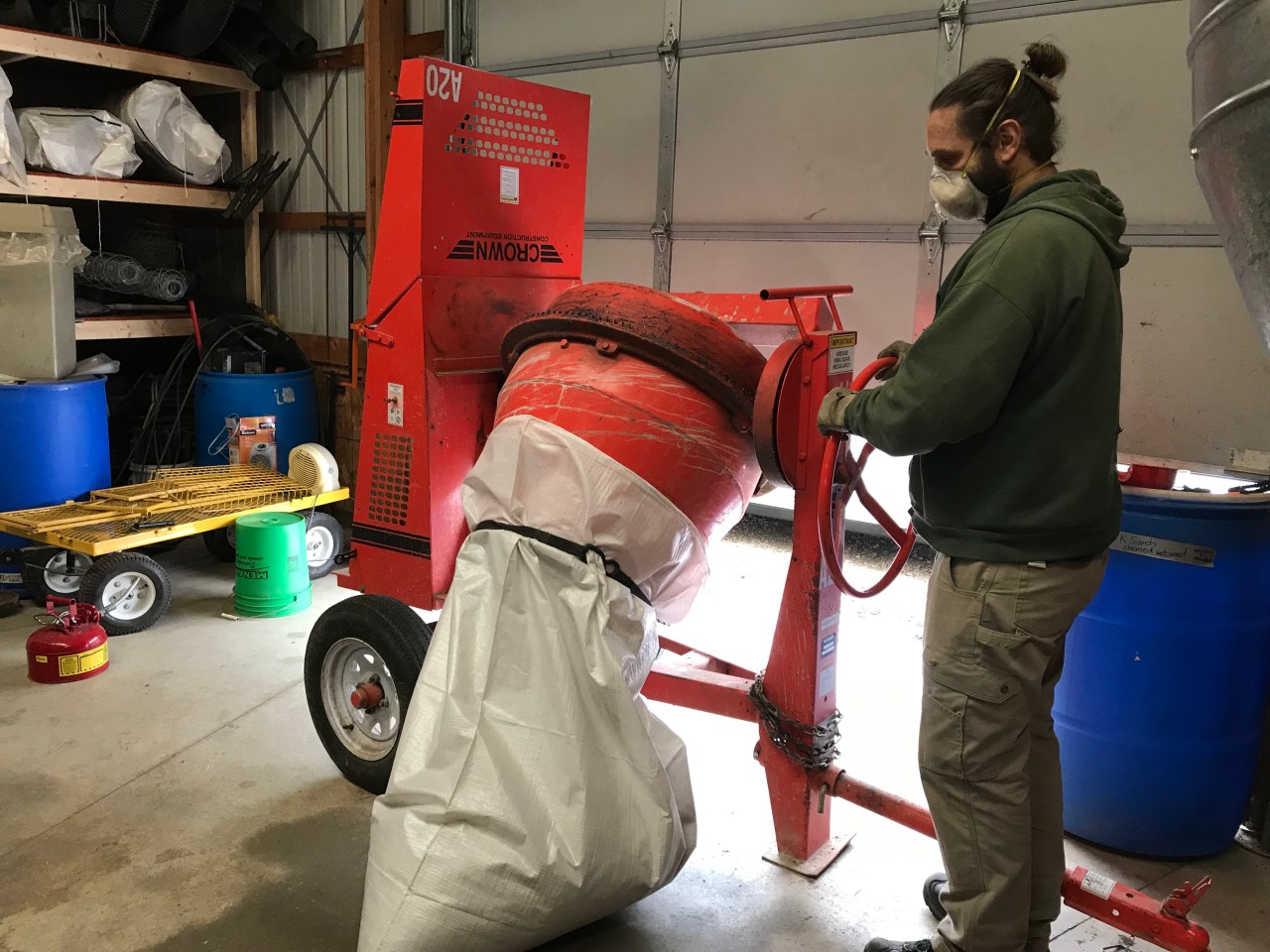 Using Rice Hulls as a Carrier for Prairie Seeding | grassland ...